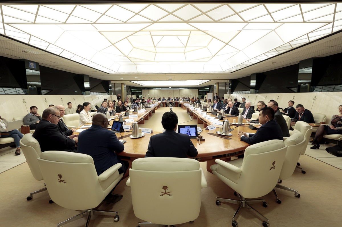 FAO and Private Sector collaborate to address Antimicrobial Resistance ...